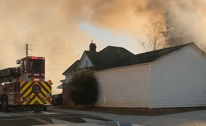 Fairburn funeral home fire prompts scramble to save remains - Loyal ...
